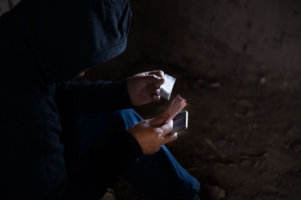 What Are Blues Drug? (M30 Pills) | Avenues Recovery